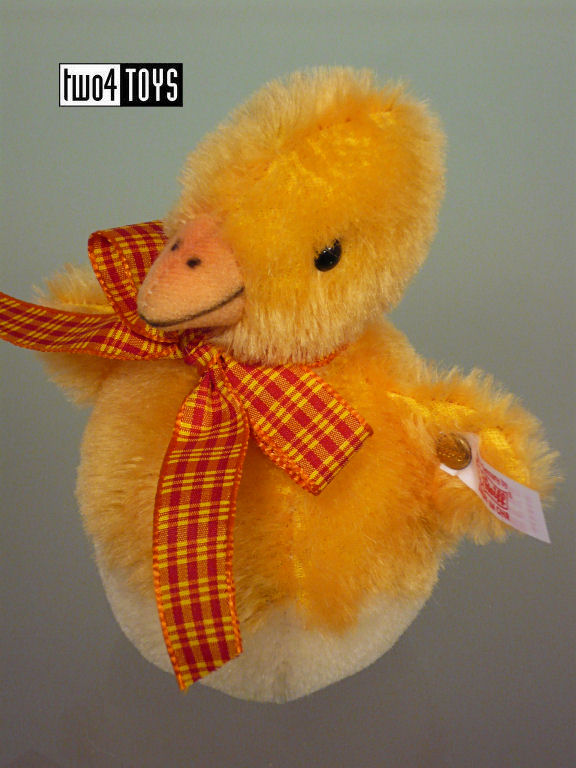 Steiff 038235 ROLLY POLLY EASTER CHICK IN EGG MOHAIR | Two4Toys